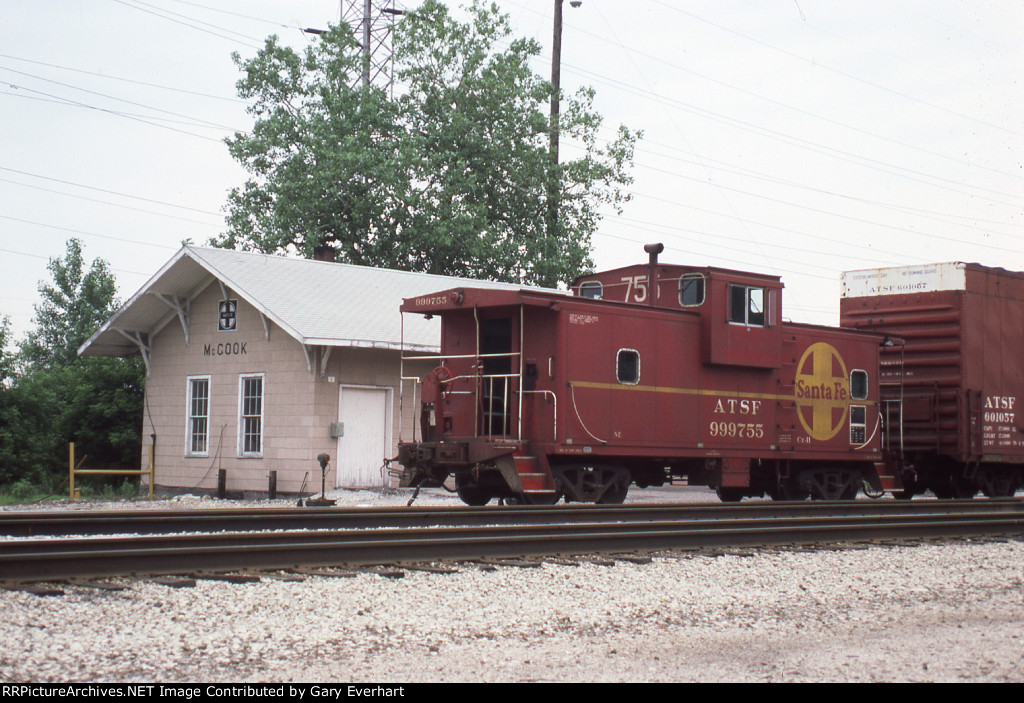 ATSF Caboose 999755